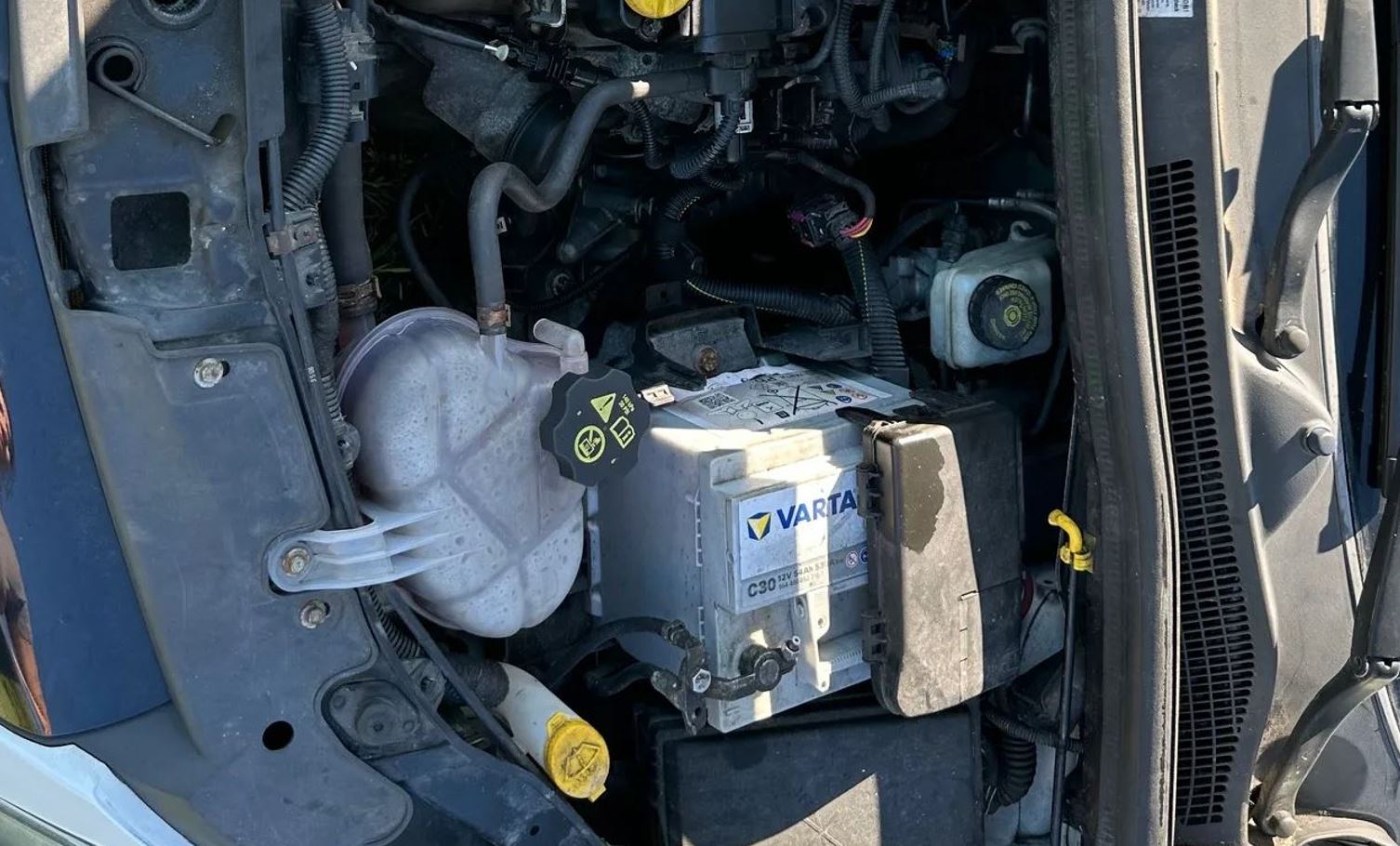 Wunderbar Batterie Opel Corsa Bild